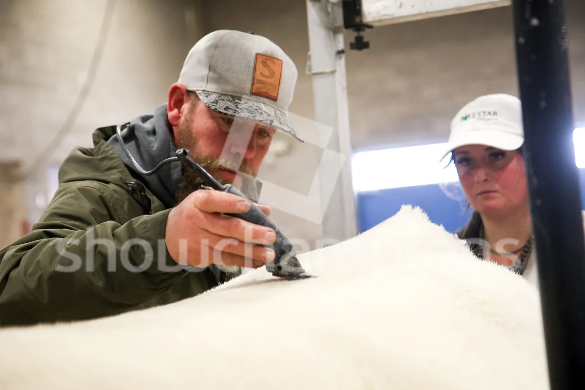 Around the Grounds Image 469UuwGQBessvAhxkyPdXt